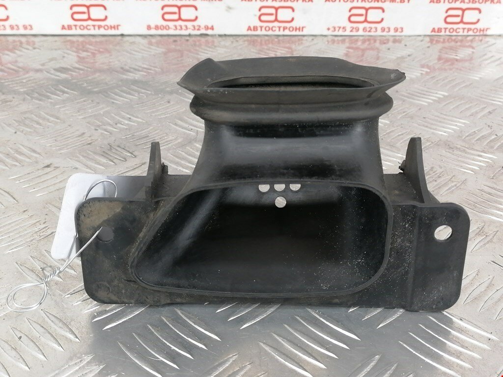 Воздухозаборник (наружный) Volvo C30 1 30741748 арт. 1026085