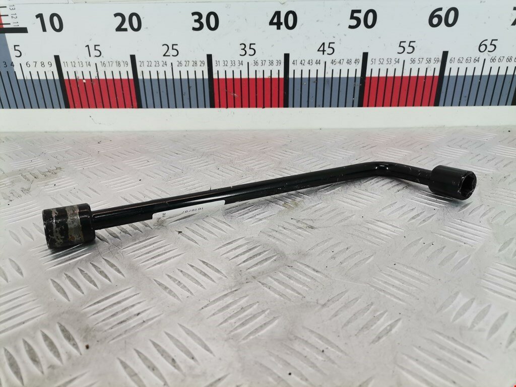 Ключ баллонный Renault Scenic 2 8200548214 арт. 1616787