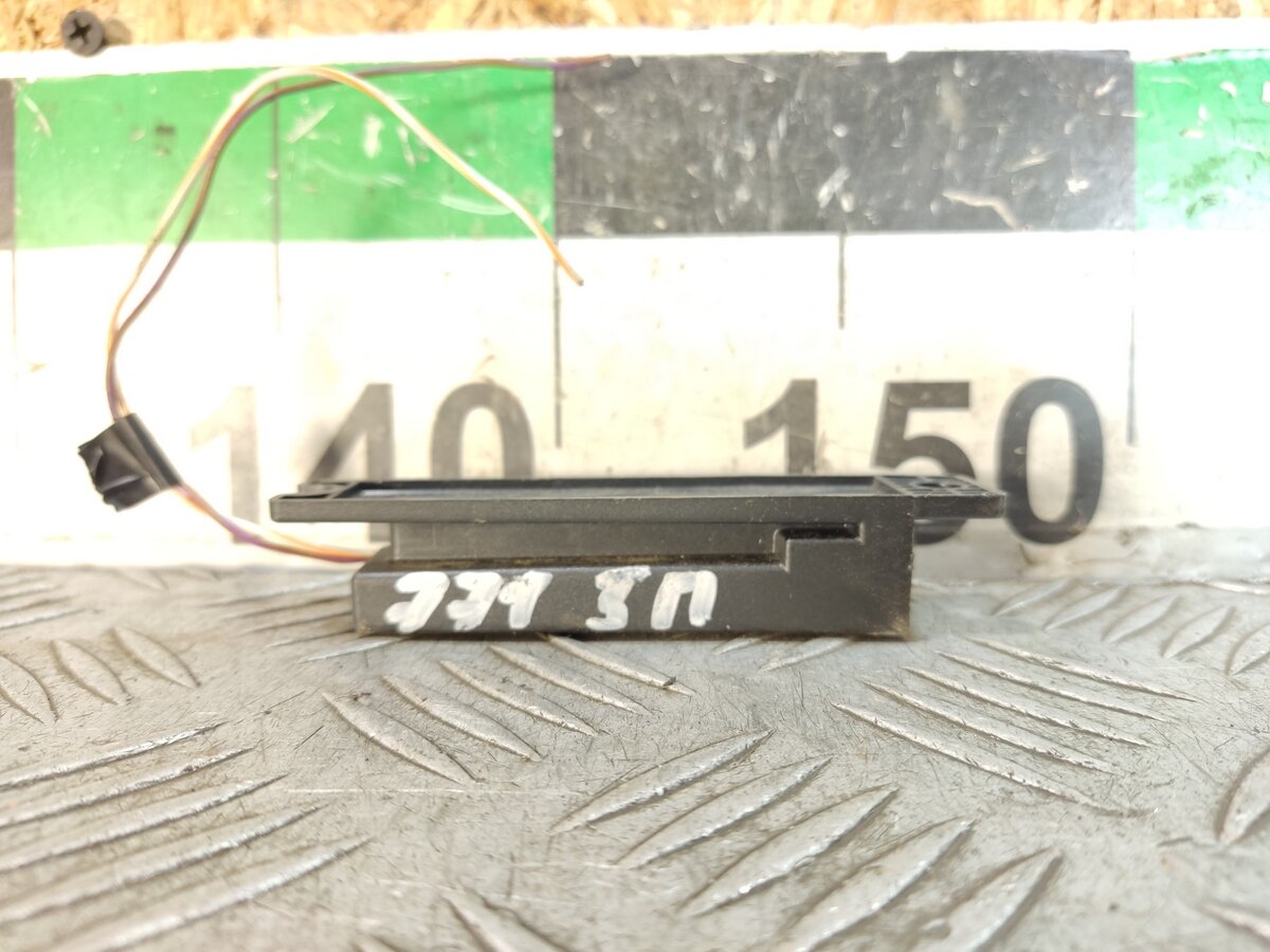 Антенна LAND ROVER Range Rover 2013-2021 AH4215K603AA