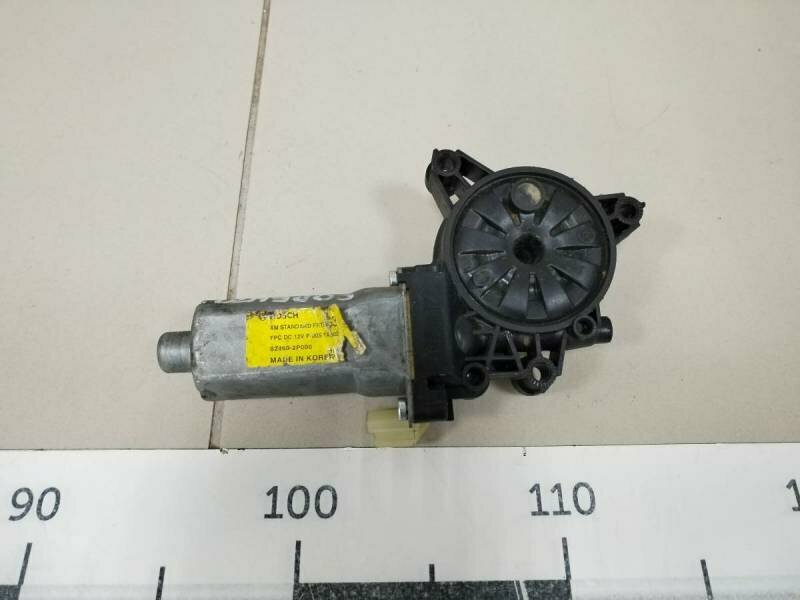 Моторчик стеклоподъемника Kia Sorento XM 2009 кат.номер: 824602P000