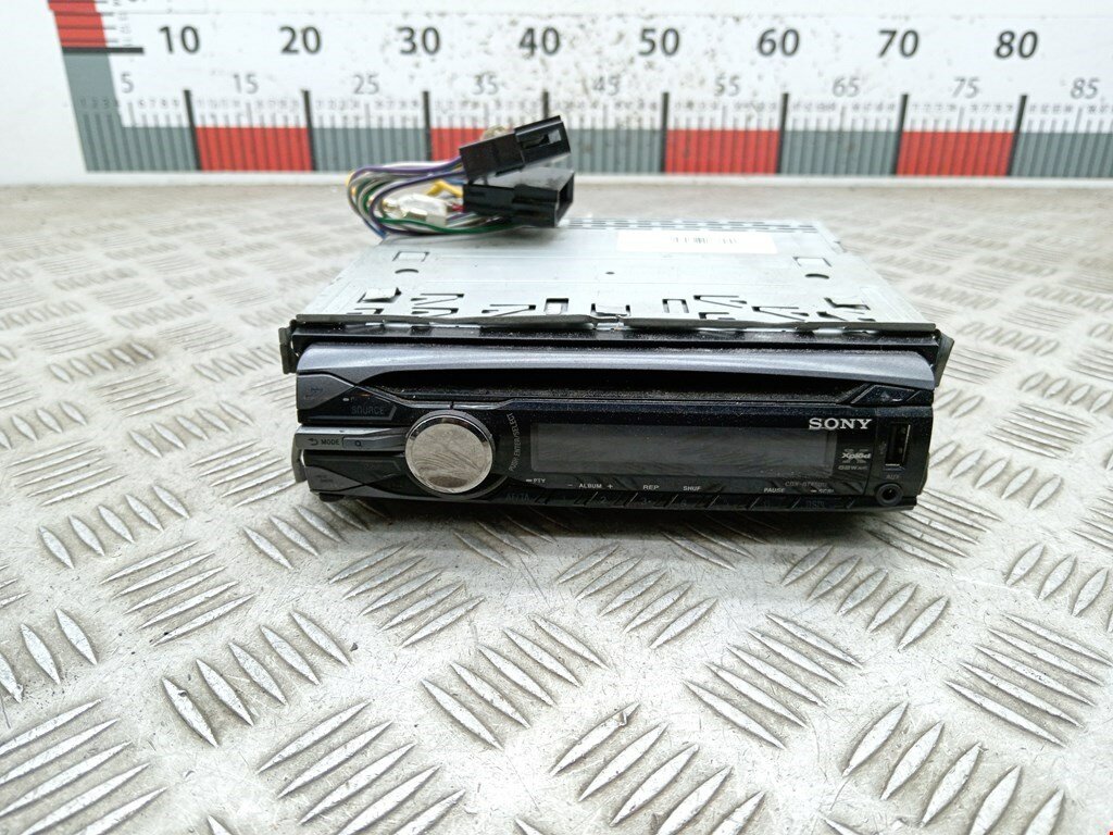 Магнитола Volkswagen Golf 4 CDXGT450U арт. 2209645