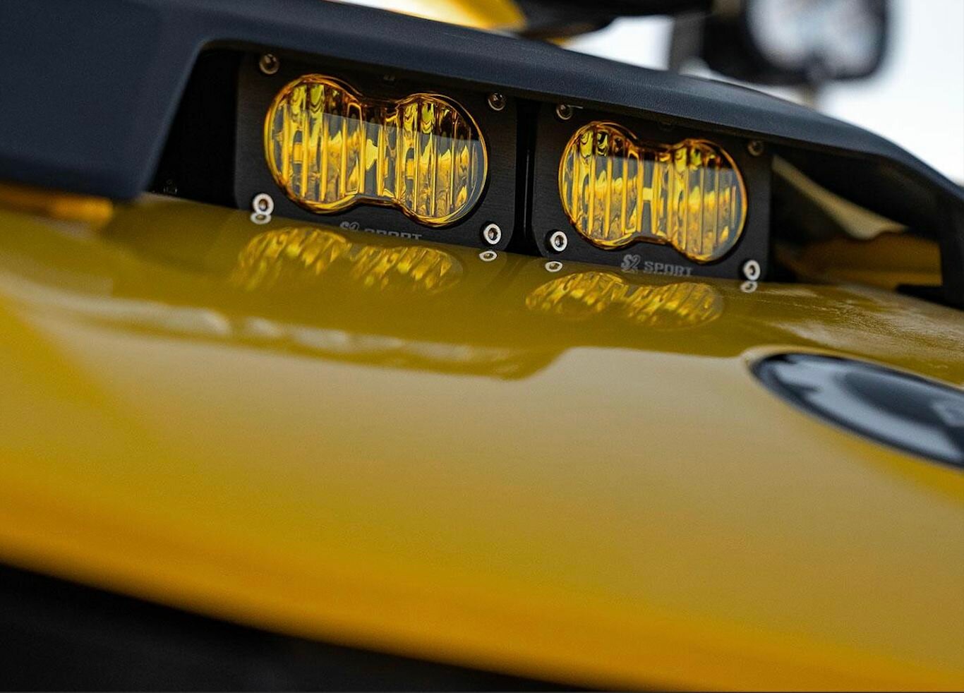 Baja designs Комплект фар для капота Can-Am Maverick R Dual S2 Pro Can-Am Maverick R 2024