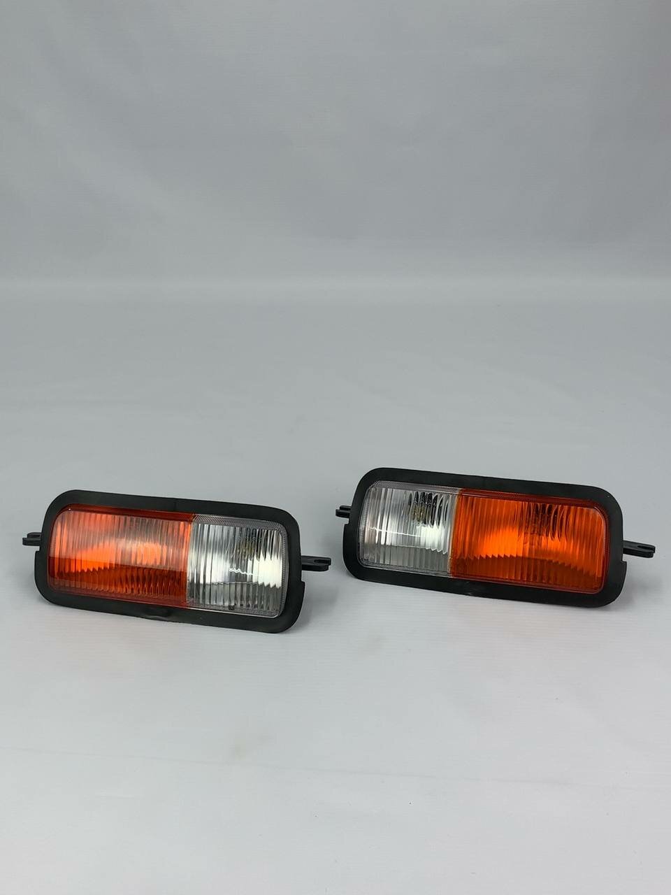 Надфарники(подфарники) в сборе с лампочками