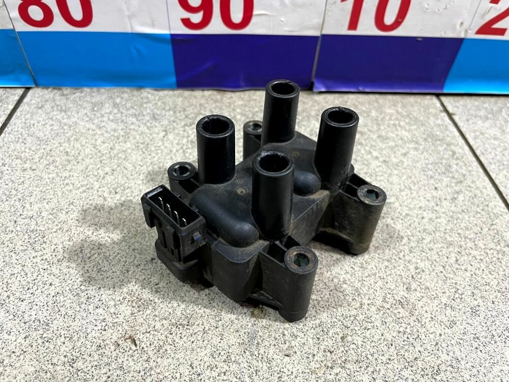 Катушка зажигания Chery Fora A21 F01R00A036