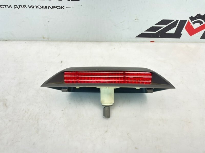Б/У повторитель стоп-сигнала салонный Kia Rio 2009 JB G4EE 65033 Hyundai-KIA арт. 927501G0