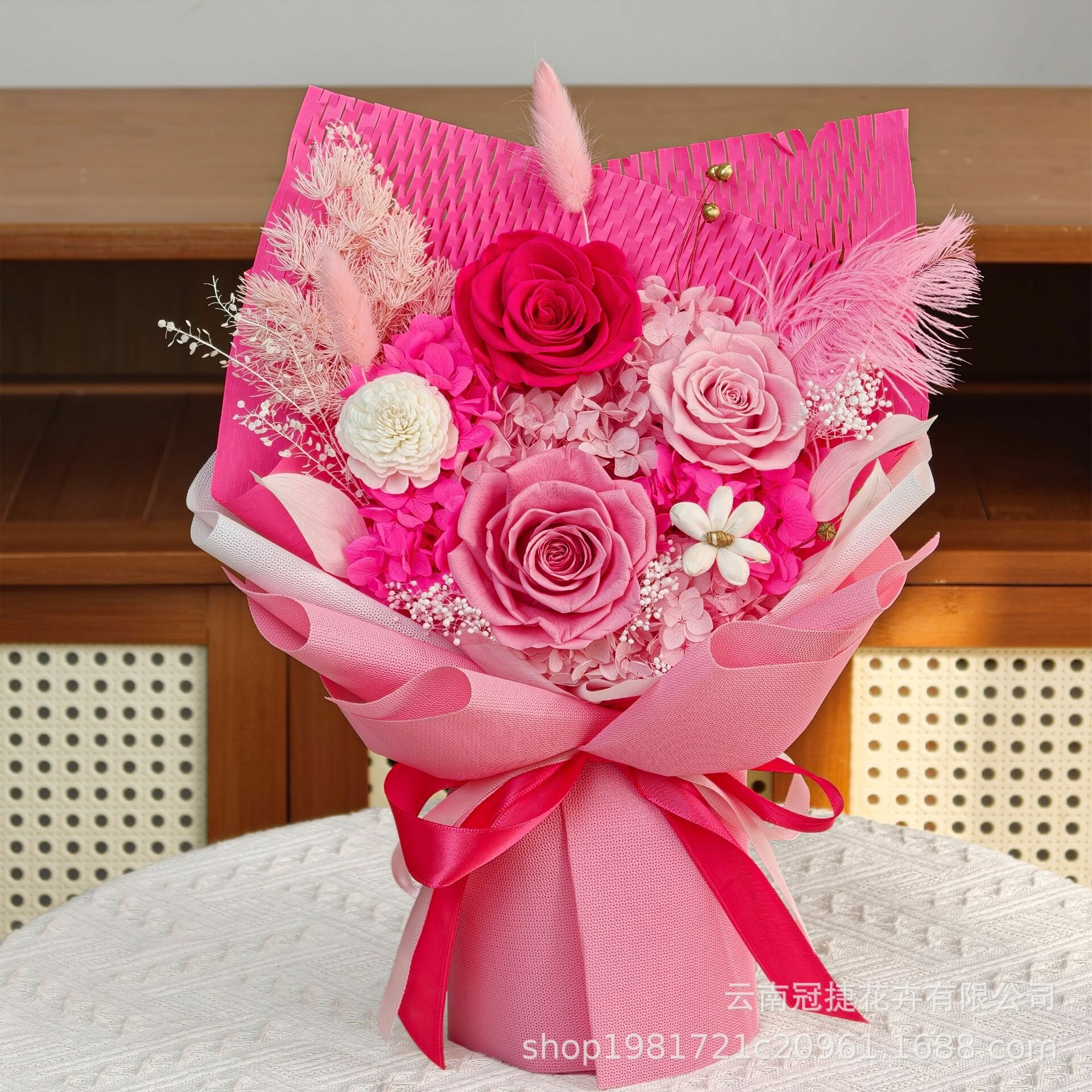 Засушенные розы, подарок на День матери, небольшой букет на День святого Валентина, букет из засушенных цветов, готовая подарочная коробка