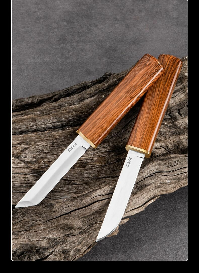 Набор ножей в ножнах