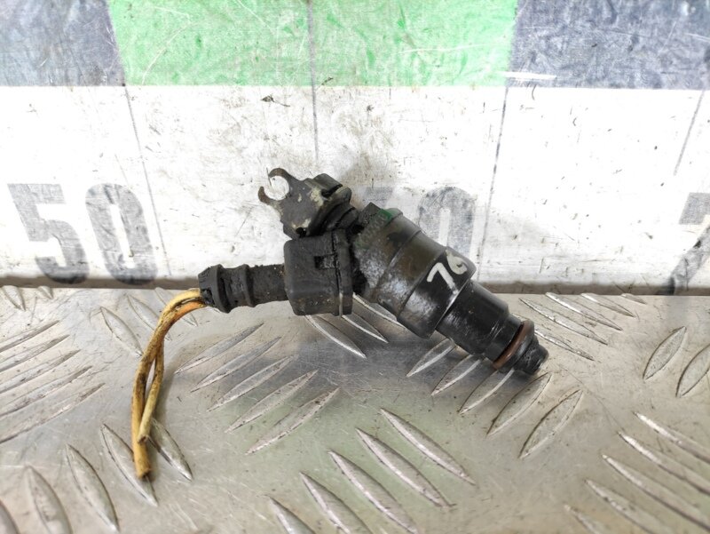 Форсунка двигателя RENAULT CLIO 1998-2008 875368