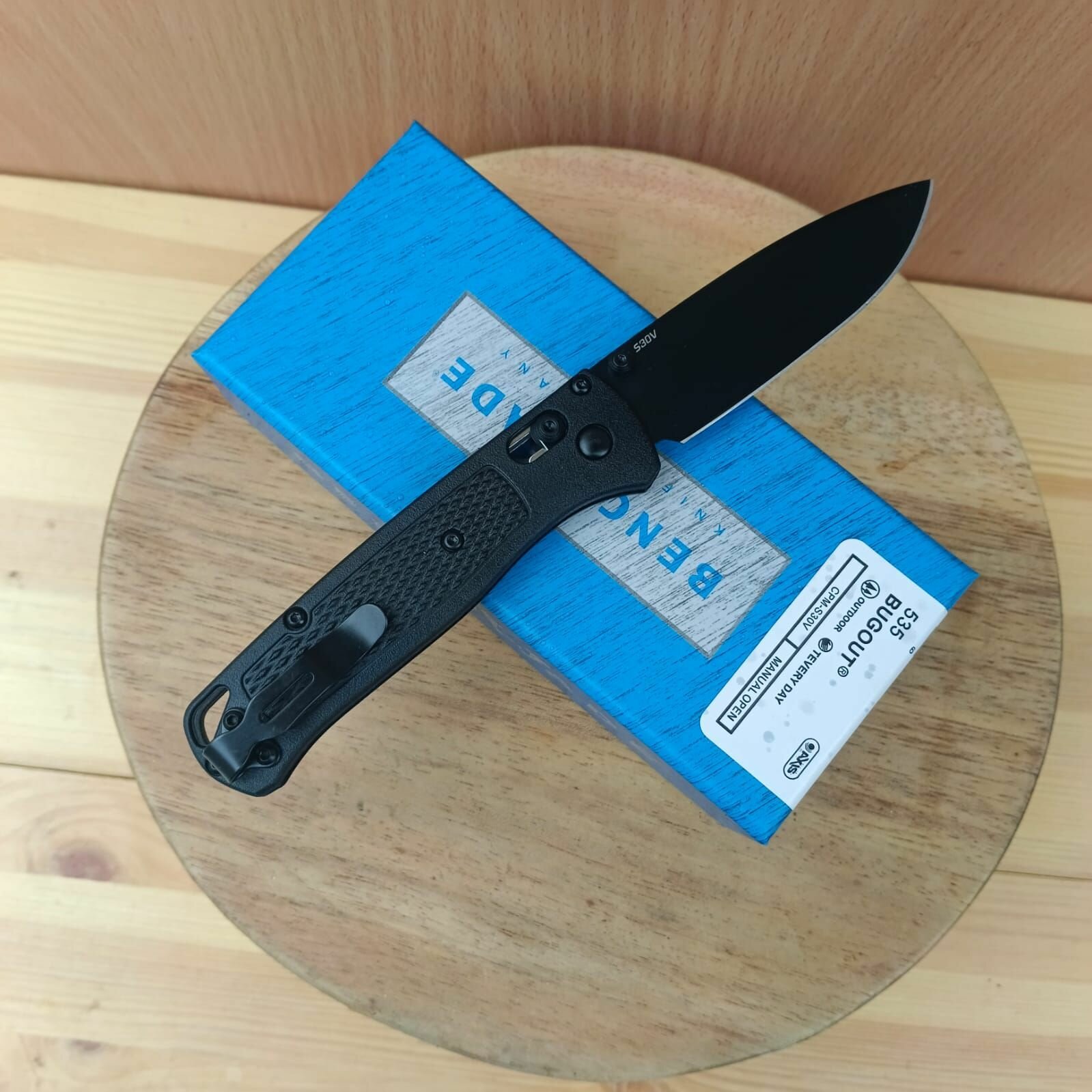 Складной нож Bugout 535 EDC, лезвие 8 см, сталь S30V, клипса для крепления