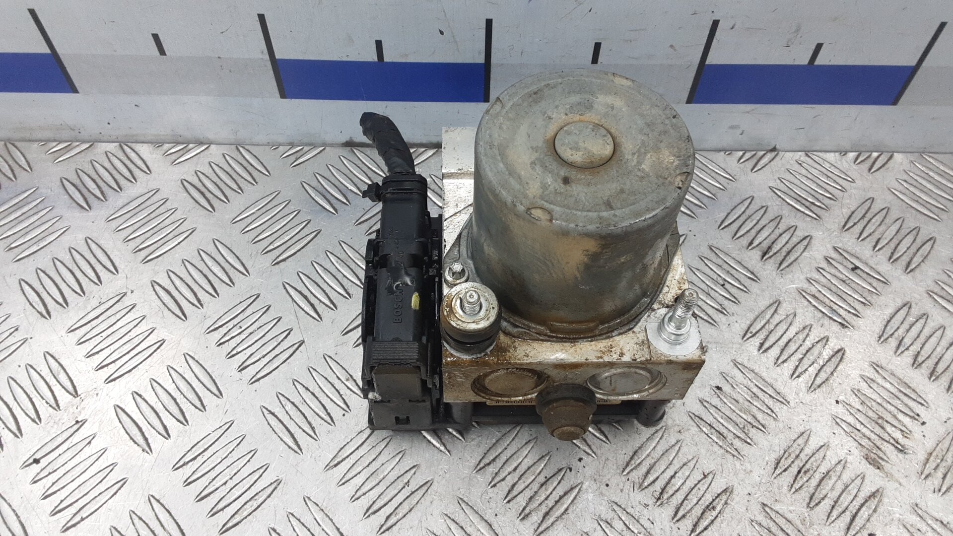 Блок ABS NISSAN NOTE E11