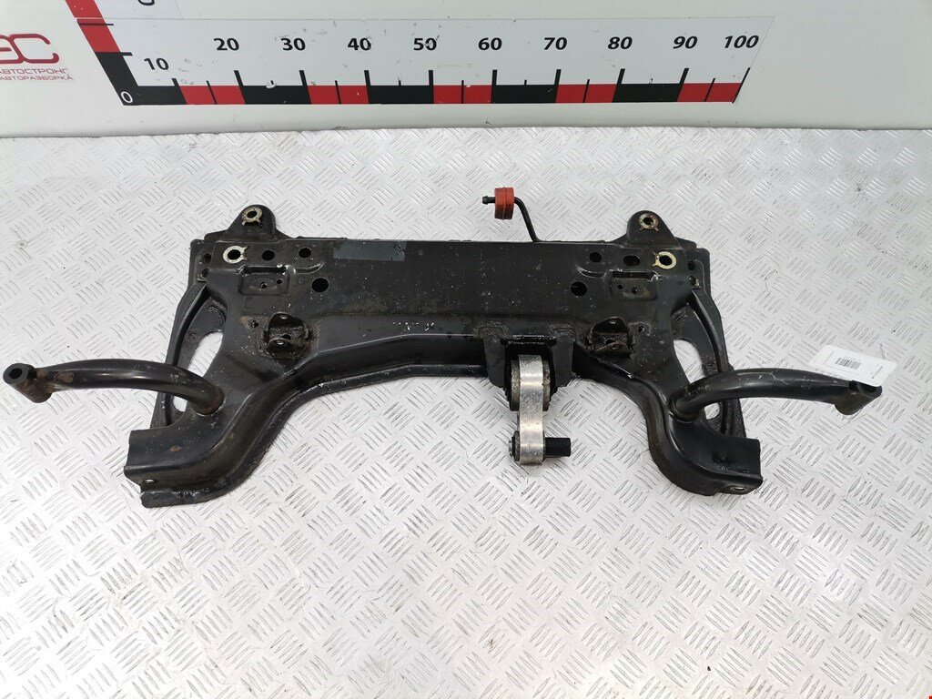 Балка подмоторная (подрамник) Mazda 2 DY DD3234800 арт. 1700220