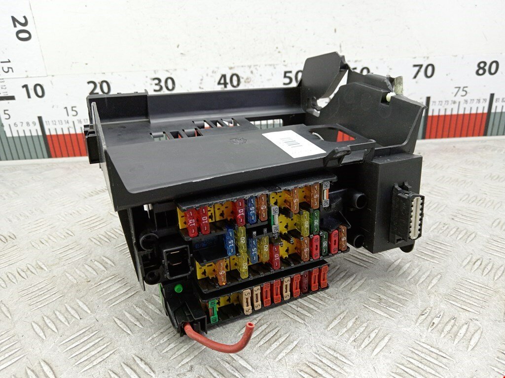 Блок предохранителей Peugeot 206 9637224280 арт. 2152807