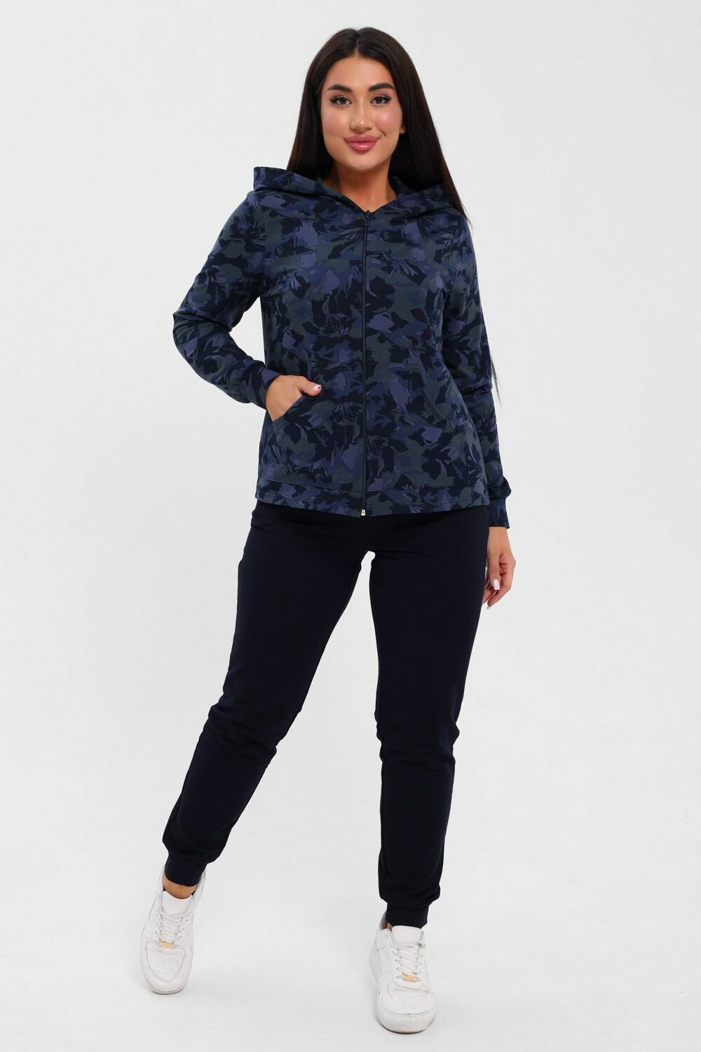 Костюм спортивный