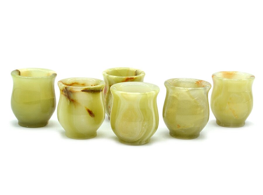 Набор подарочный стопок из оникса 6 шт 35*35*45мм. .