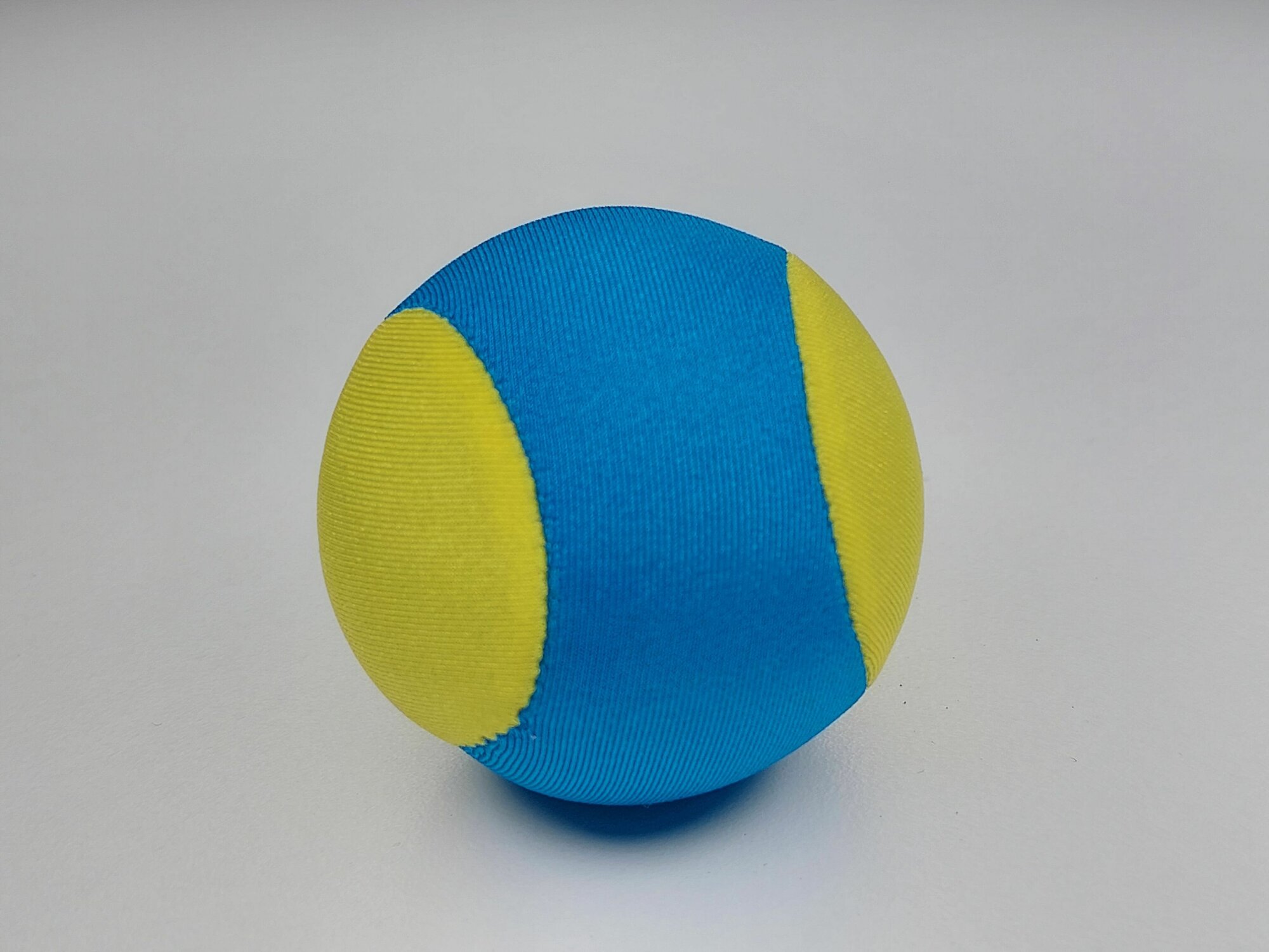 Летающий мяч Waboba Ball для игры на воде желто-голубой