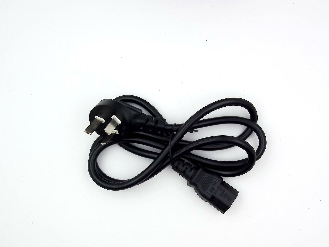 Шнур питания (сетевой кабель) черный 10A 250V