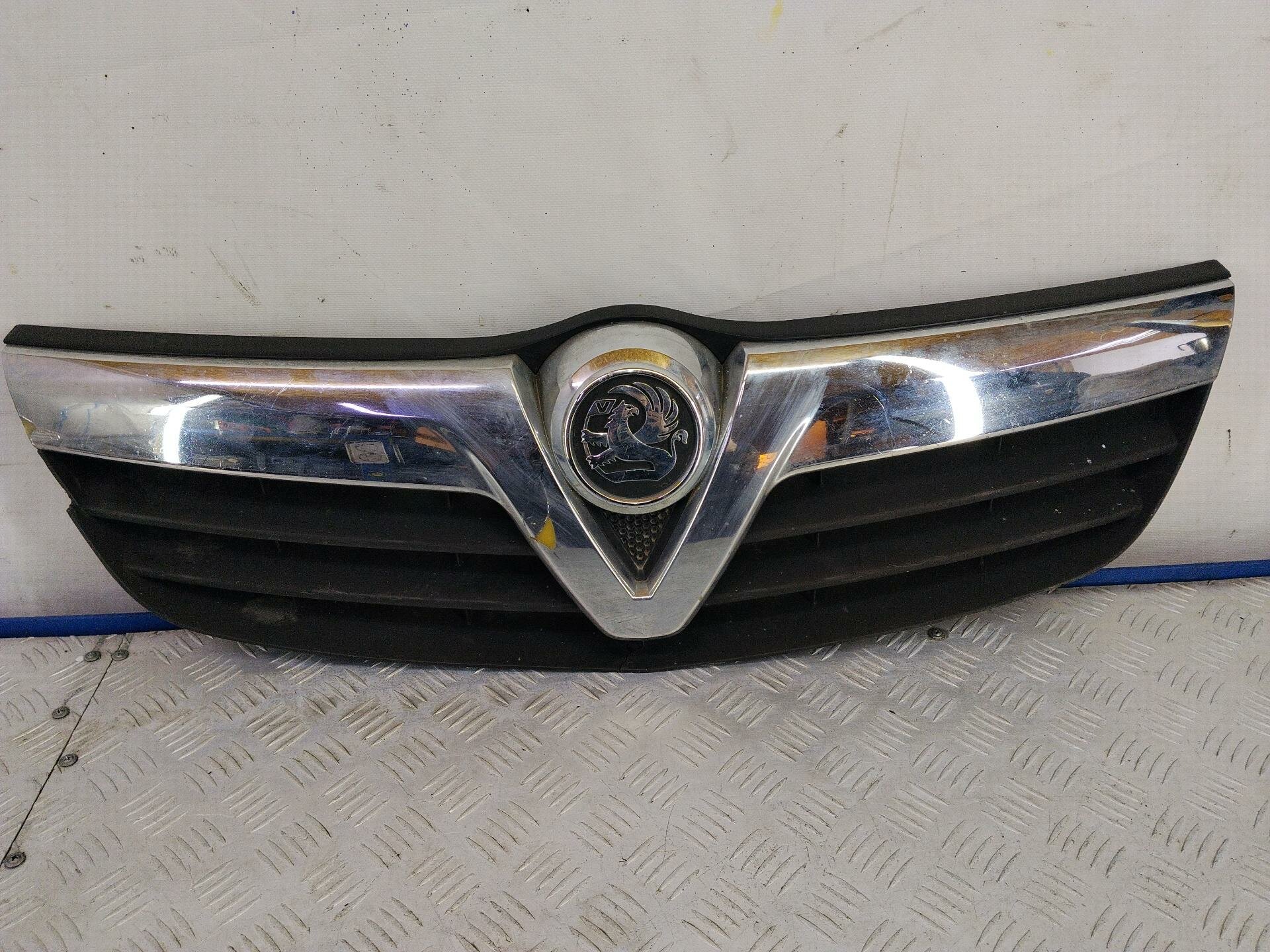 Решетка радиатора Opel Agila B (2008 - 2014) 7174252K0