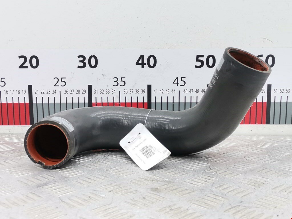 Патрубок интеркулера Kia Carnival (Sedona) 2 (VQ) 281624X900 арт. 1947888