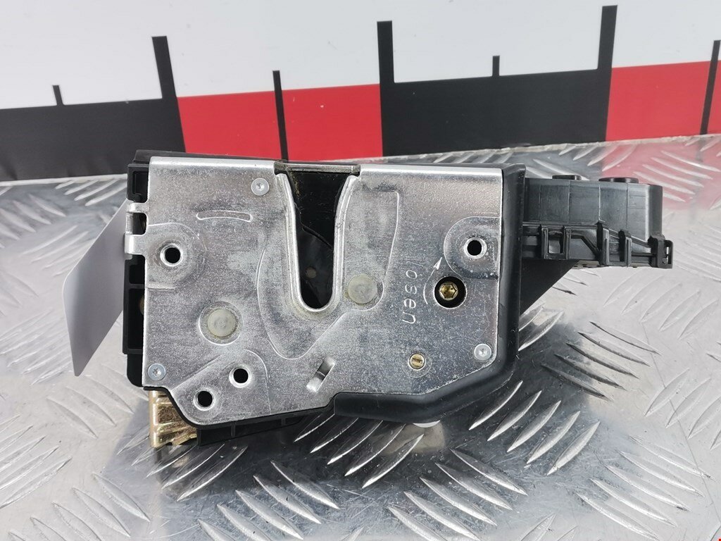 Замок двери передней правой BMW 3-Series (E46) 51217011244 арт. 1595315