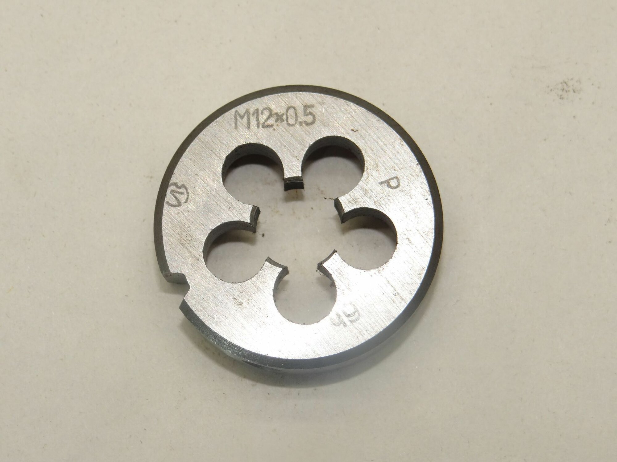 Плашка М12х0,5 6h d 38мм