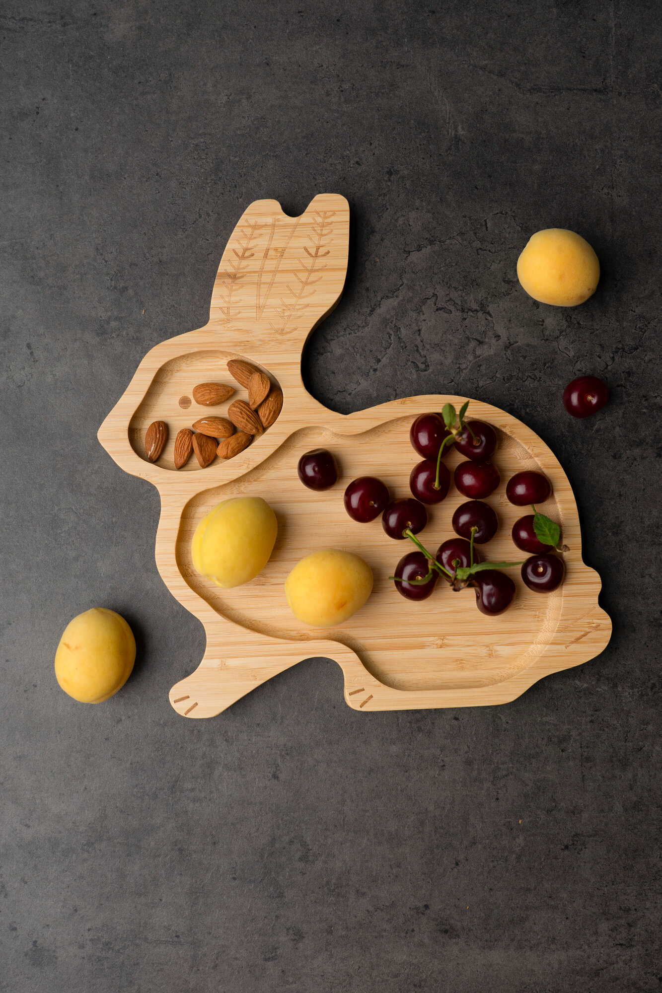 Блюдо сервировочное TAVOLONE "Naruto" 29.5х29см, бамбук