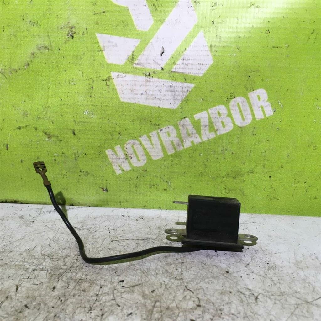 Антенна VW Passat B3 1988-1993