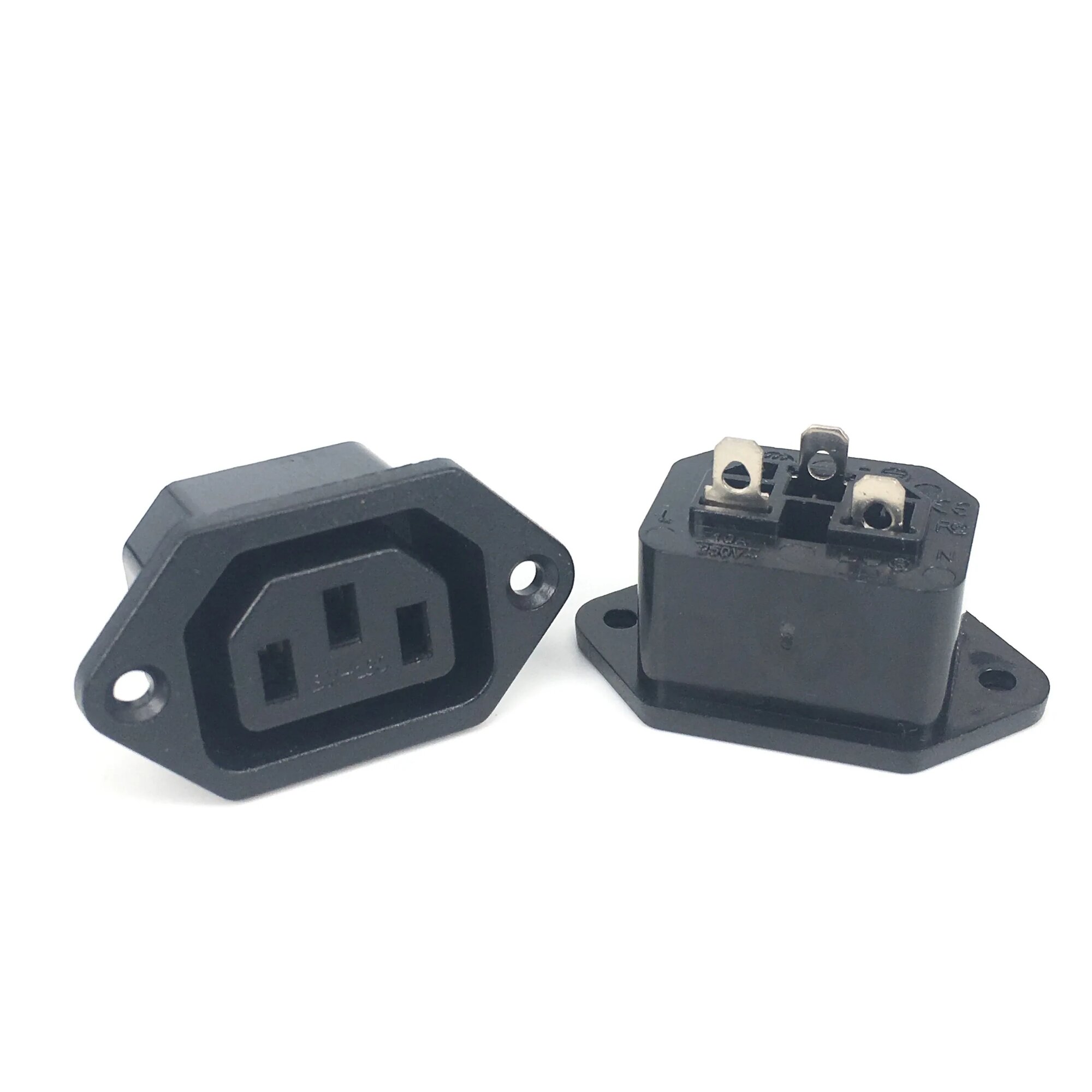 Bolantedz Международный адаптер для штепселя Type5