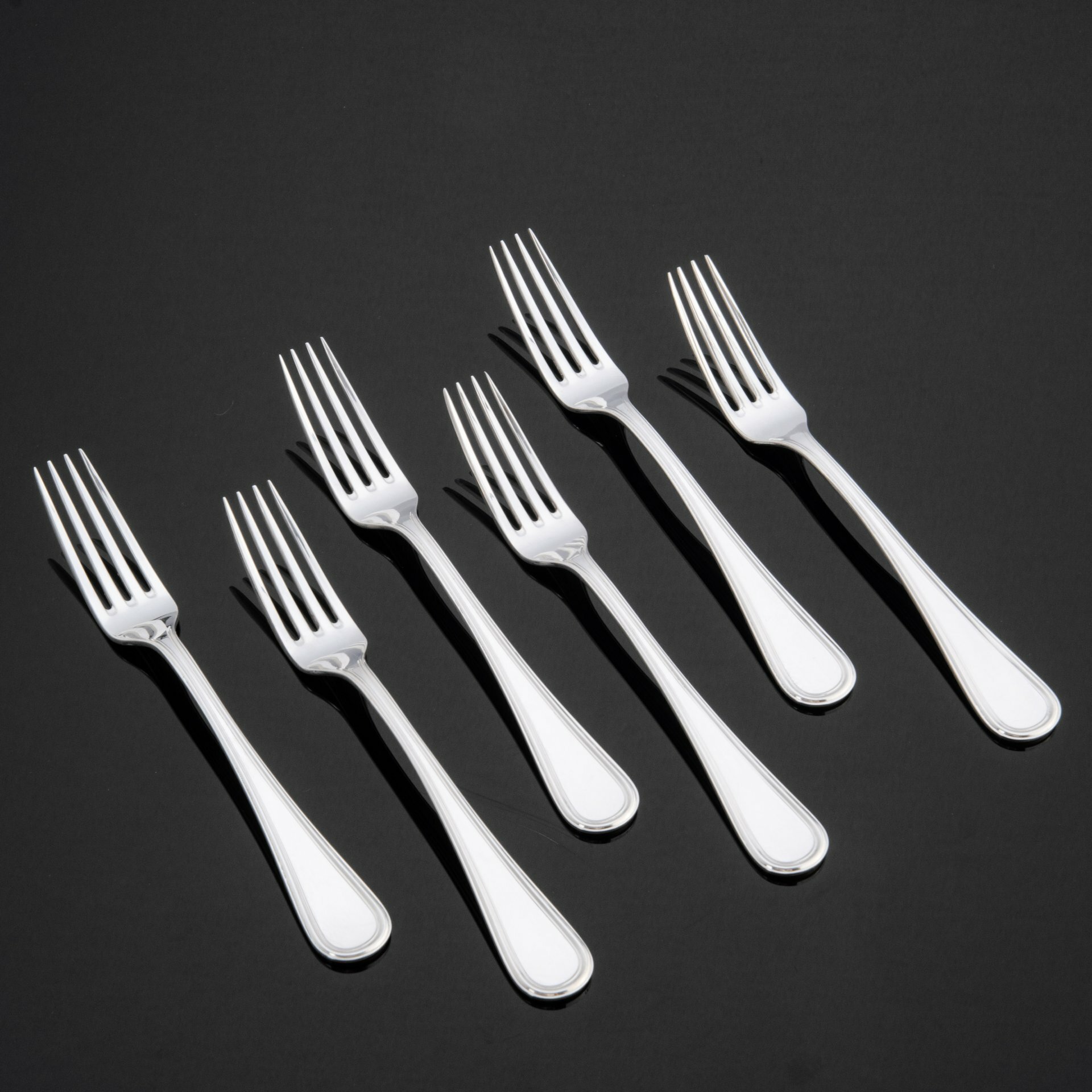 Комплект вилок на 6 персон с орнаментированными черенками