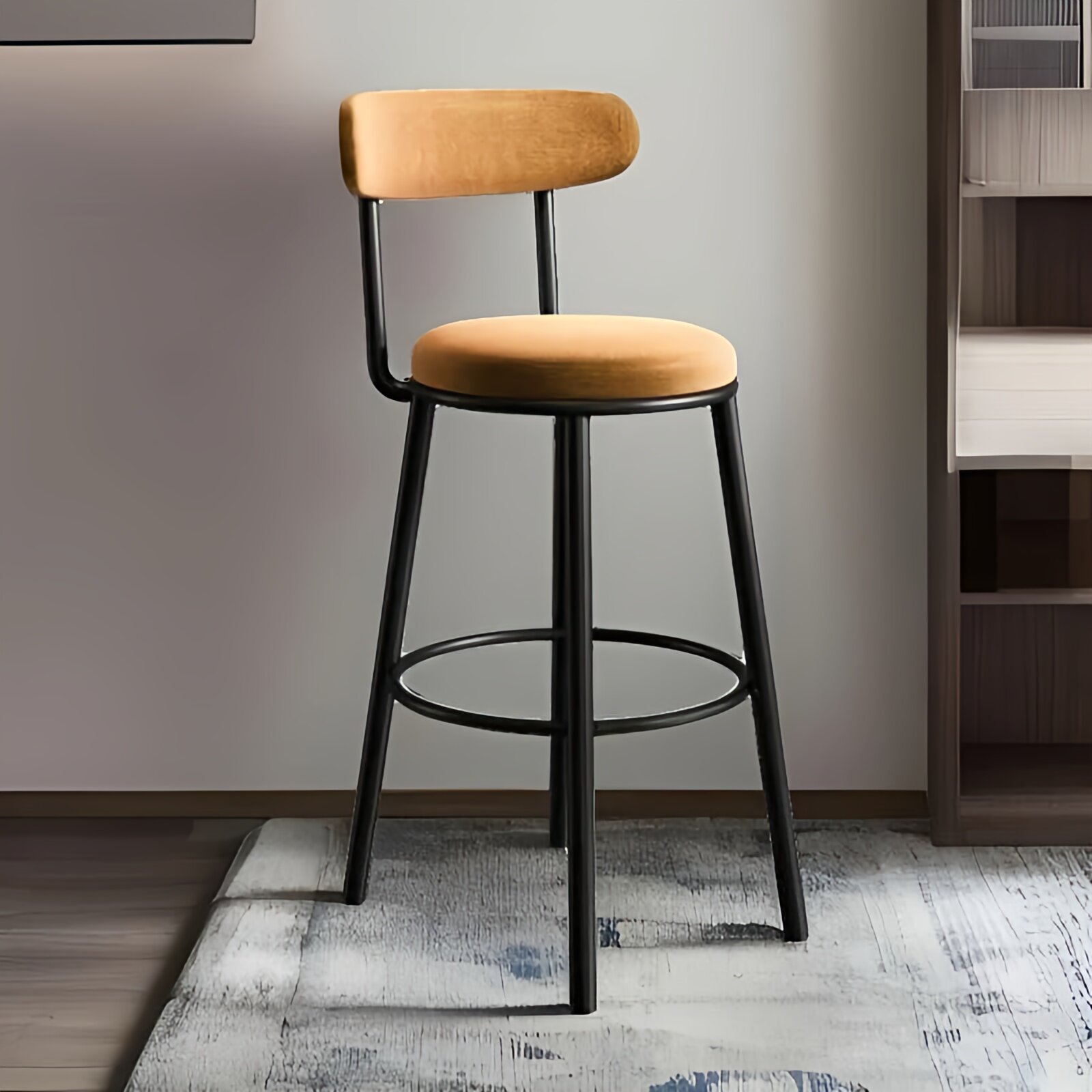 Барный стул, материал замша, ножки из черного металла, высокий табурет, высота сиденья 65 см