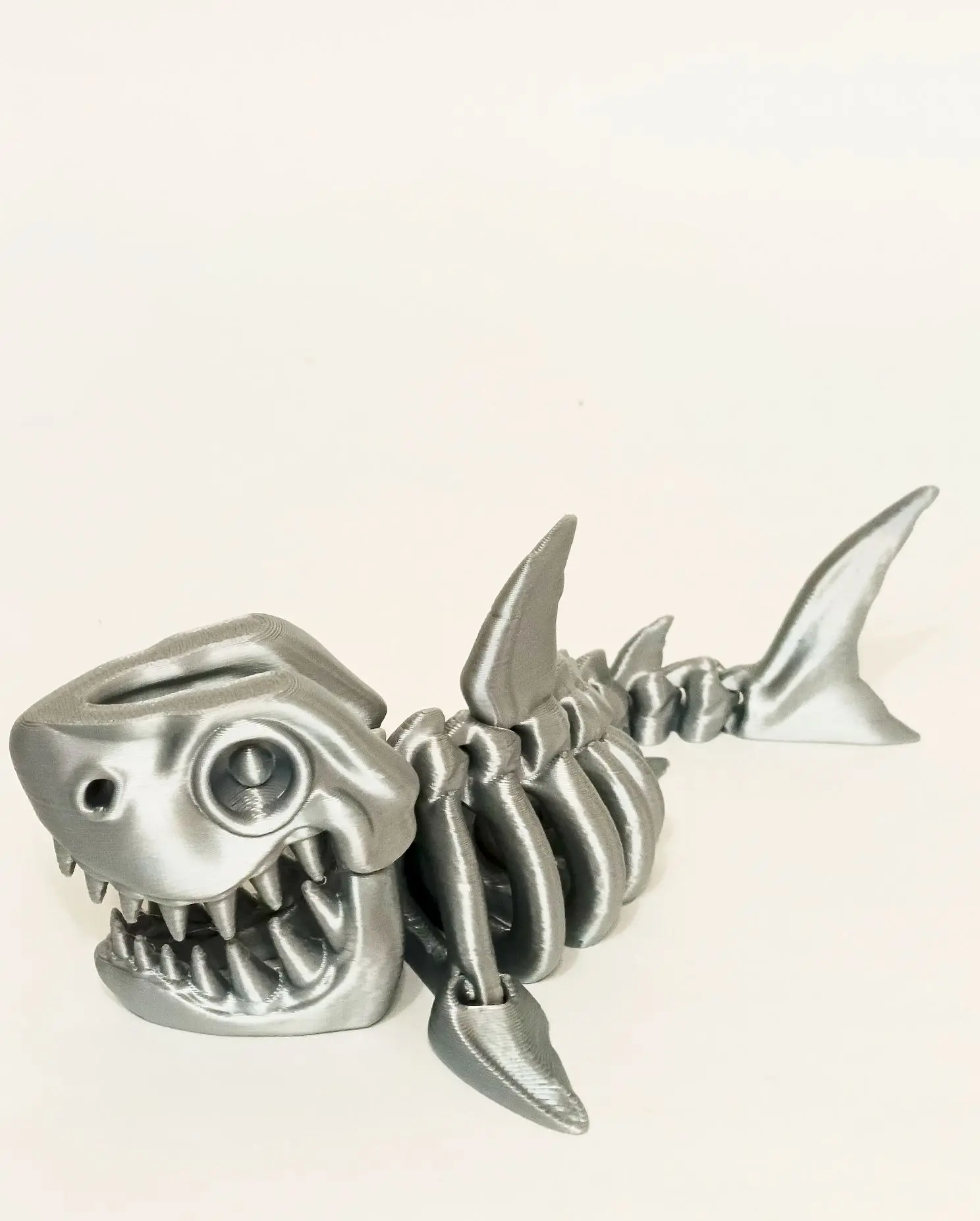 3D Подвижная игрушка-антистресс «Скелет акулы» – гибкий тренажер для рук и концентрации