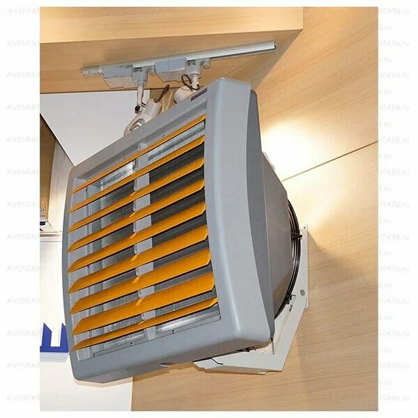 Тепловентилятор водяной Тепломаш КЭВ-23M4W1, мощность 11,5 кВт, цвет оранжевый