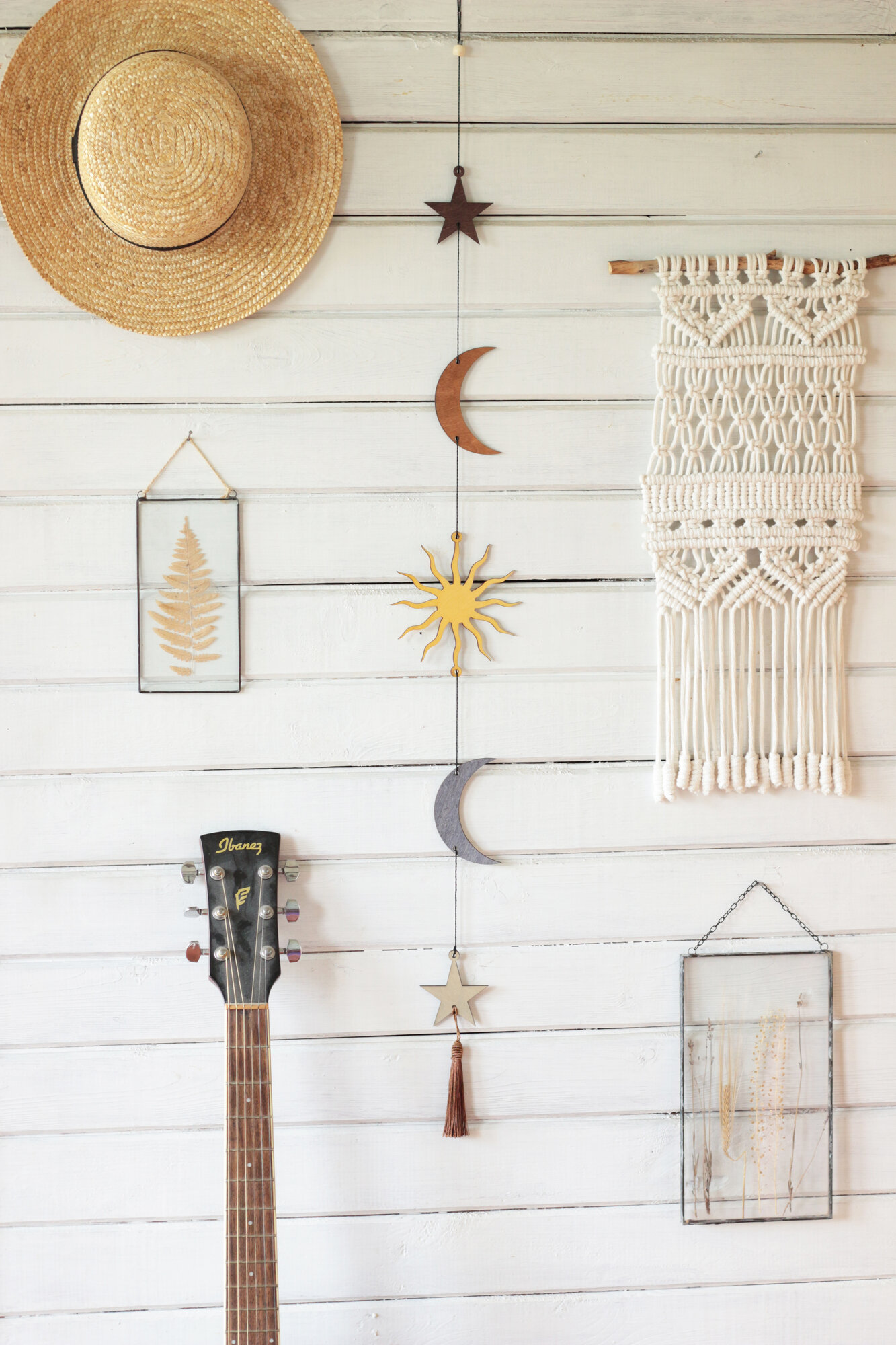 Бохо декор "Луны и звезды' в скандинавском стиле