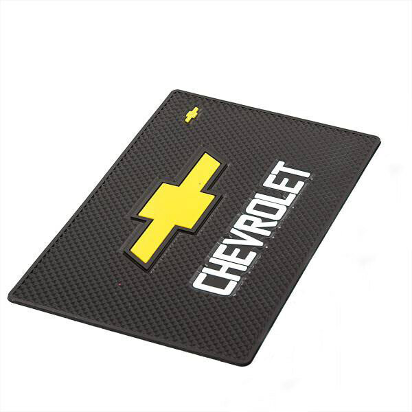 Автодержатель коврик липкий черный с логотипом Шевроле на приборную панель