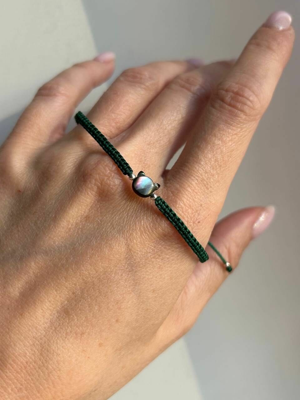 Плетеный браслет