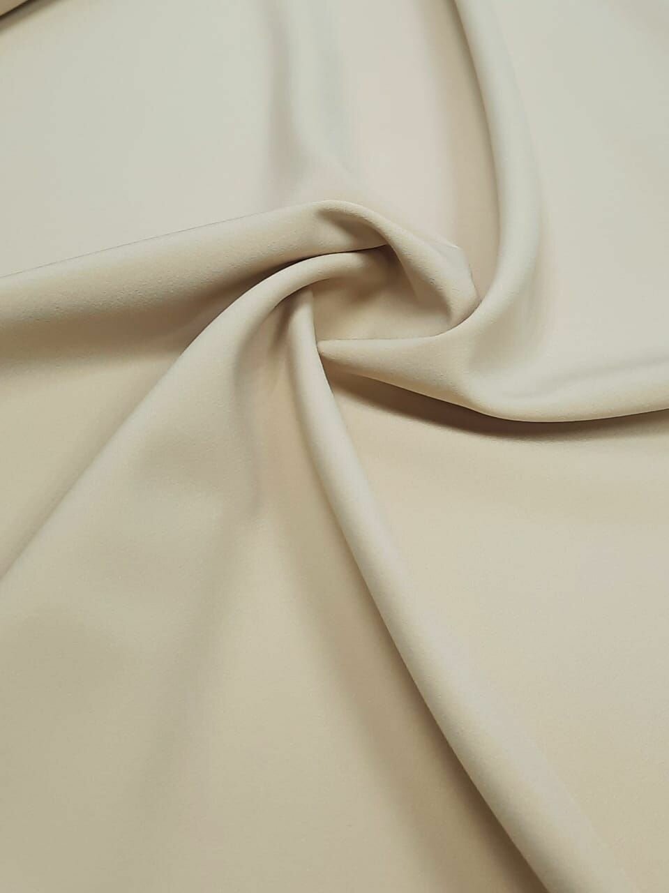 Костюмная ткань "Пикачу", 95% полиэстер, 5% эластан, ширина 150 см