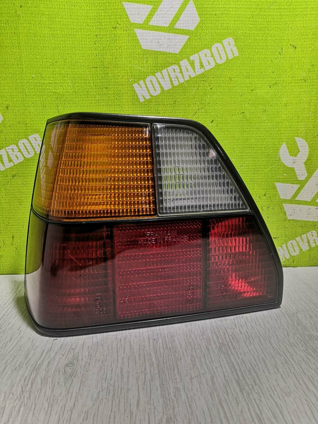 Фонарь задний левый VW Golf 2 Jetta 2 83-92