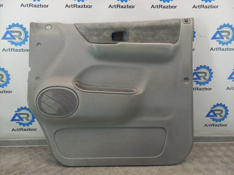 Б/У Обшивка двери передней правой Mazda Bongo Friendee / Мазда Бонго Фринди 2.5 WL 125.2 Л.С 1999