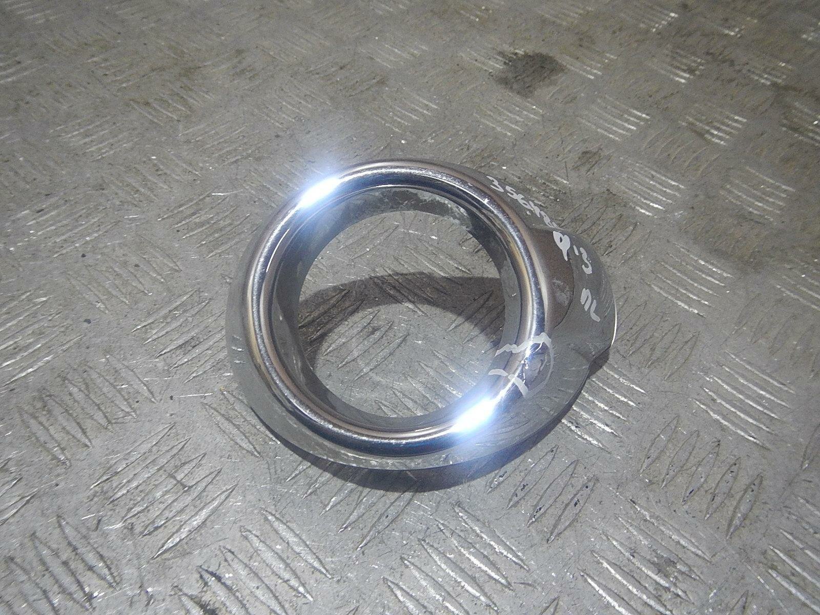 Б/У Рамка противотуманной фары левой, Ford (Форд)-FOCUS 3 (11-) FORD FOCUS 3 (11-19) Царапины, деформация 1х1см, трещина...