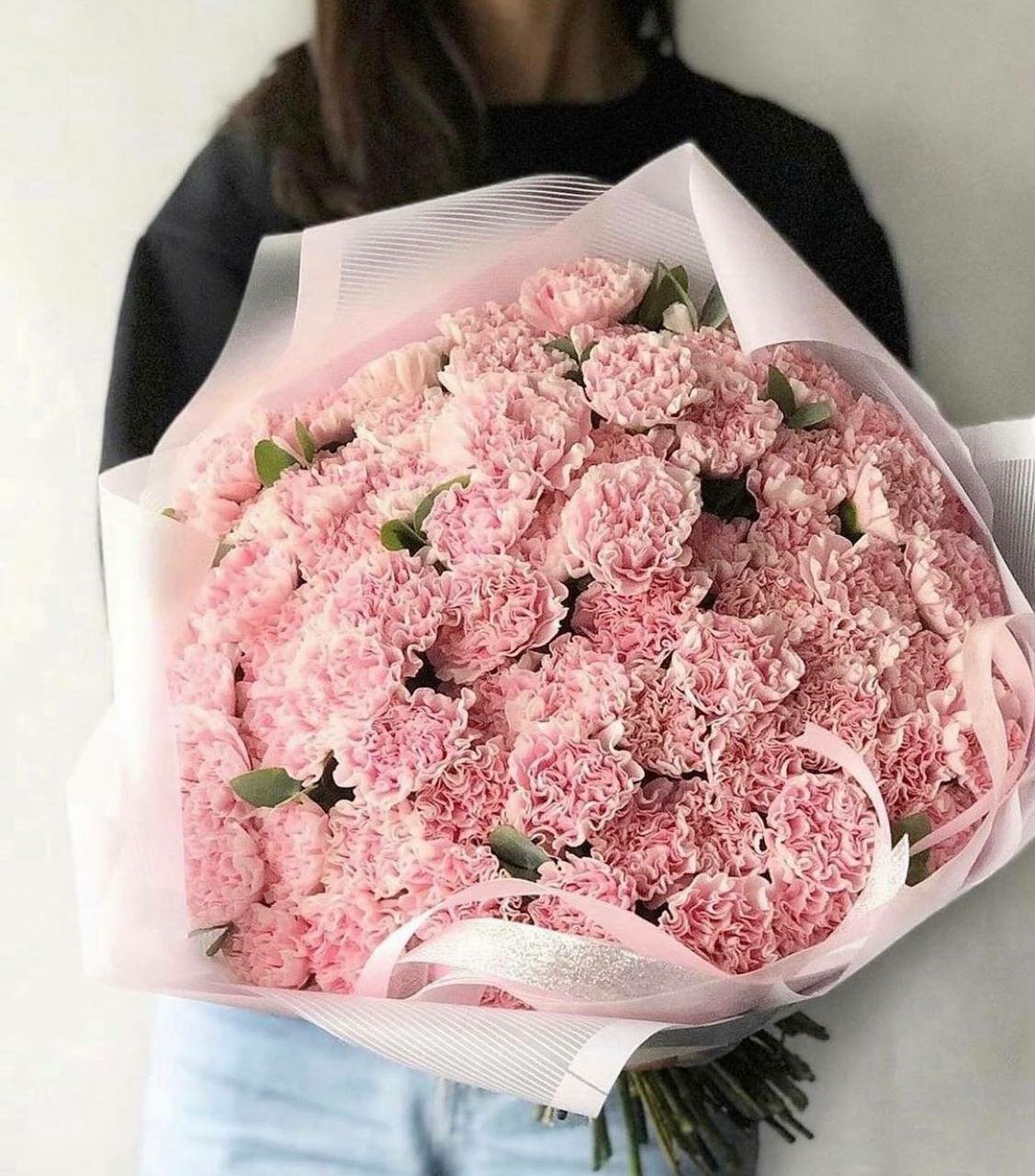 Премиум букет из розовой гвоздики 51 шт, премиум цветы, шикарный, красивый букет цветов, гвоздики розовые.