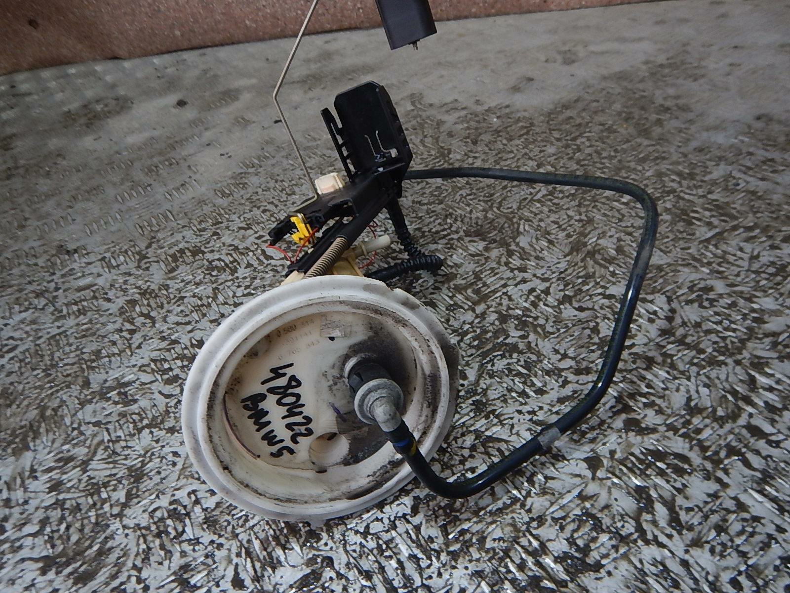 Б/У Датчик уровня топлива, BMW (БМВ)-5 (E60, E61) (03-09) BMW 5 (E60, E61) (03-09) Без видимых повреждений. 480422 BMW а...