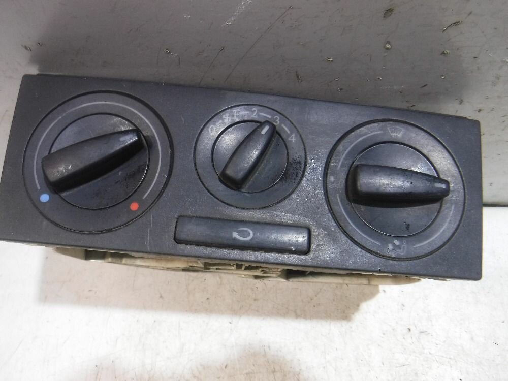 Блок управления отопителем VW Polo Classic 6K0820045EGAD