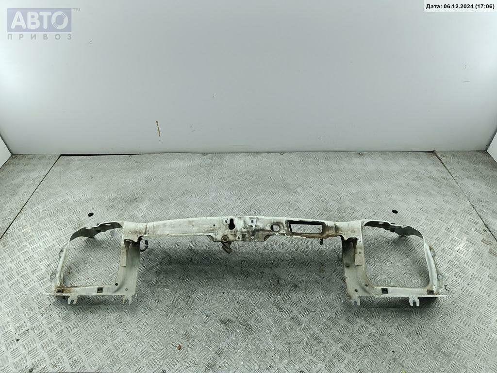 Рамка передняя (панель кузовная, телевизор) Fiat Doblo (2000-2010)