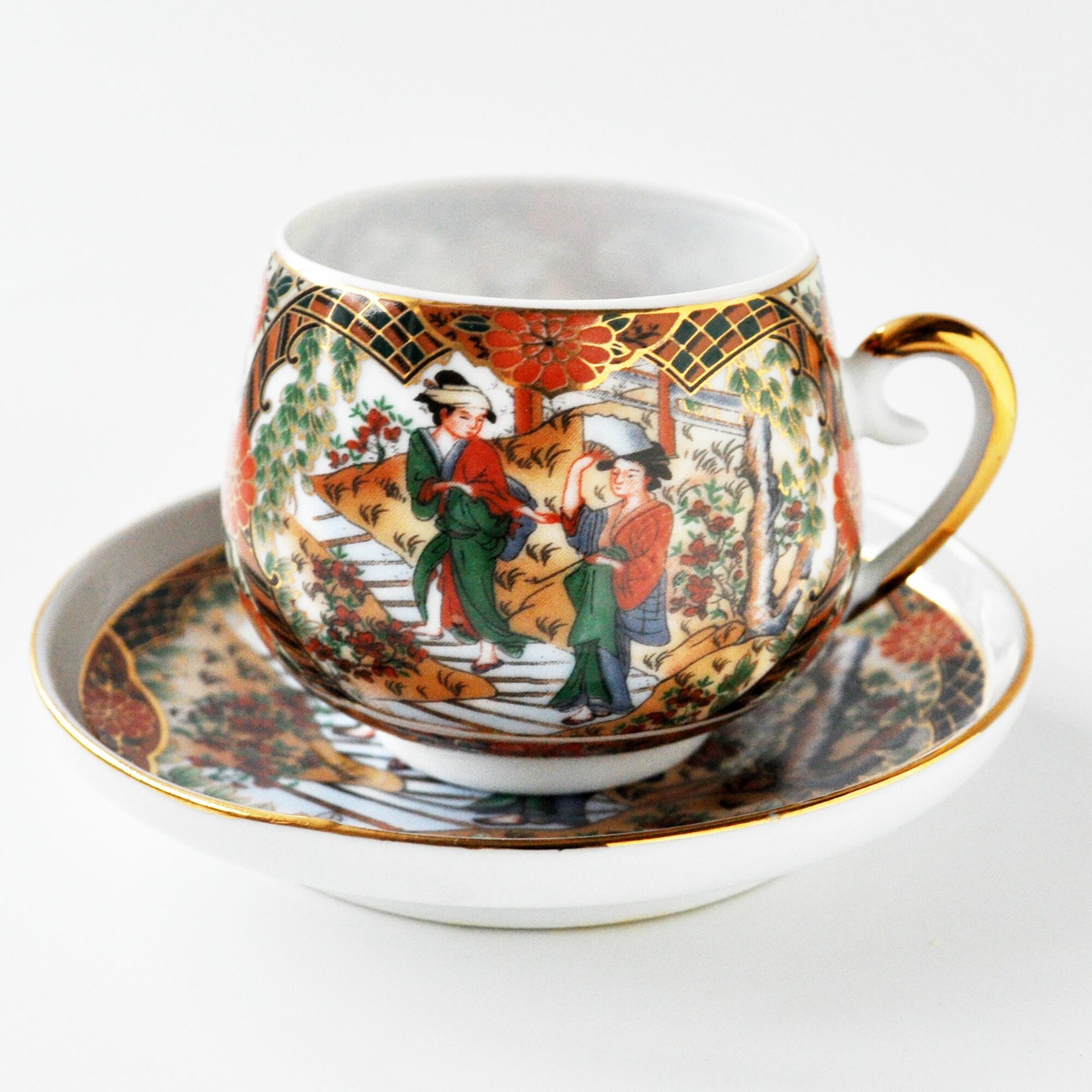 Винтажная кофейная пара "Золотая коллекция. Восточные красавицы". Фарфор, деколь. Япония, Yamasen, вторая половина ХХ века.