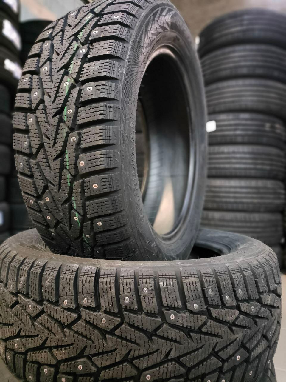 195/65R15 Ikon Tyres Character Ice 7 95T XL (2025 год) шипованные