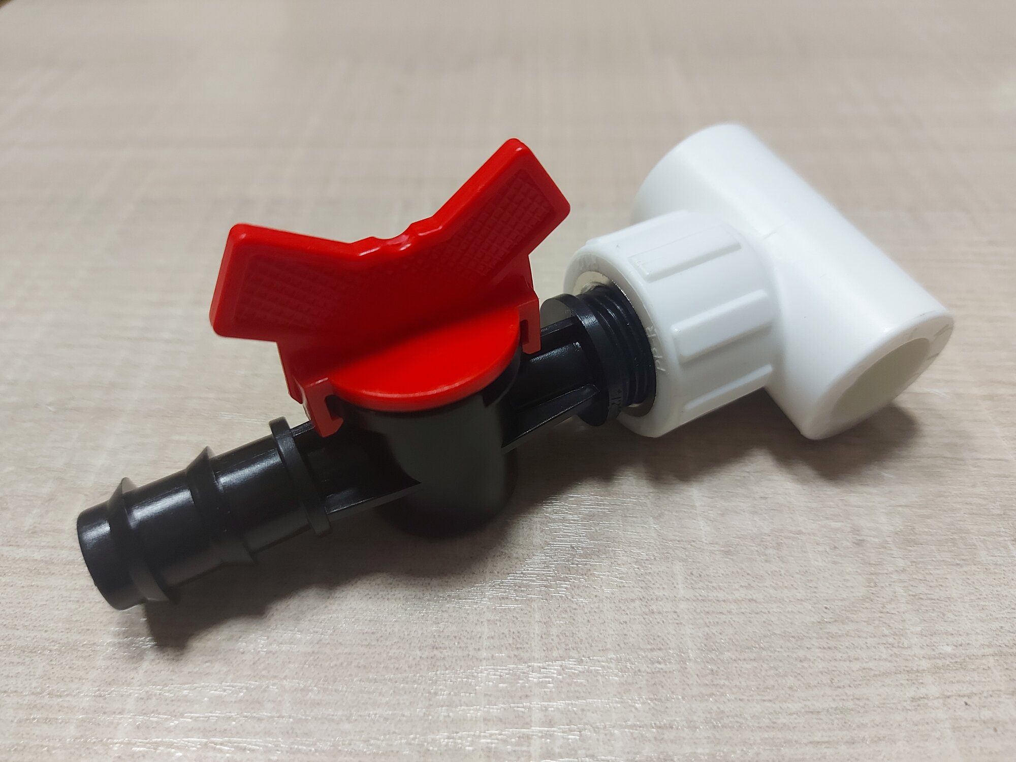 Тройник для трубки 16мм к ppr 20 (5 штук)