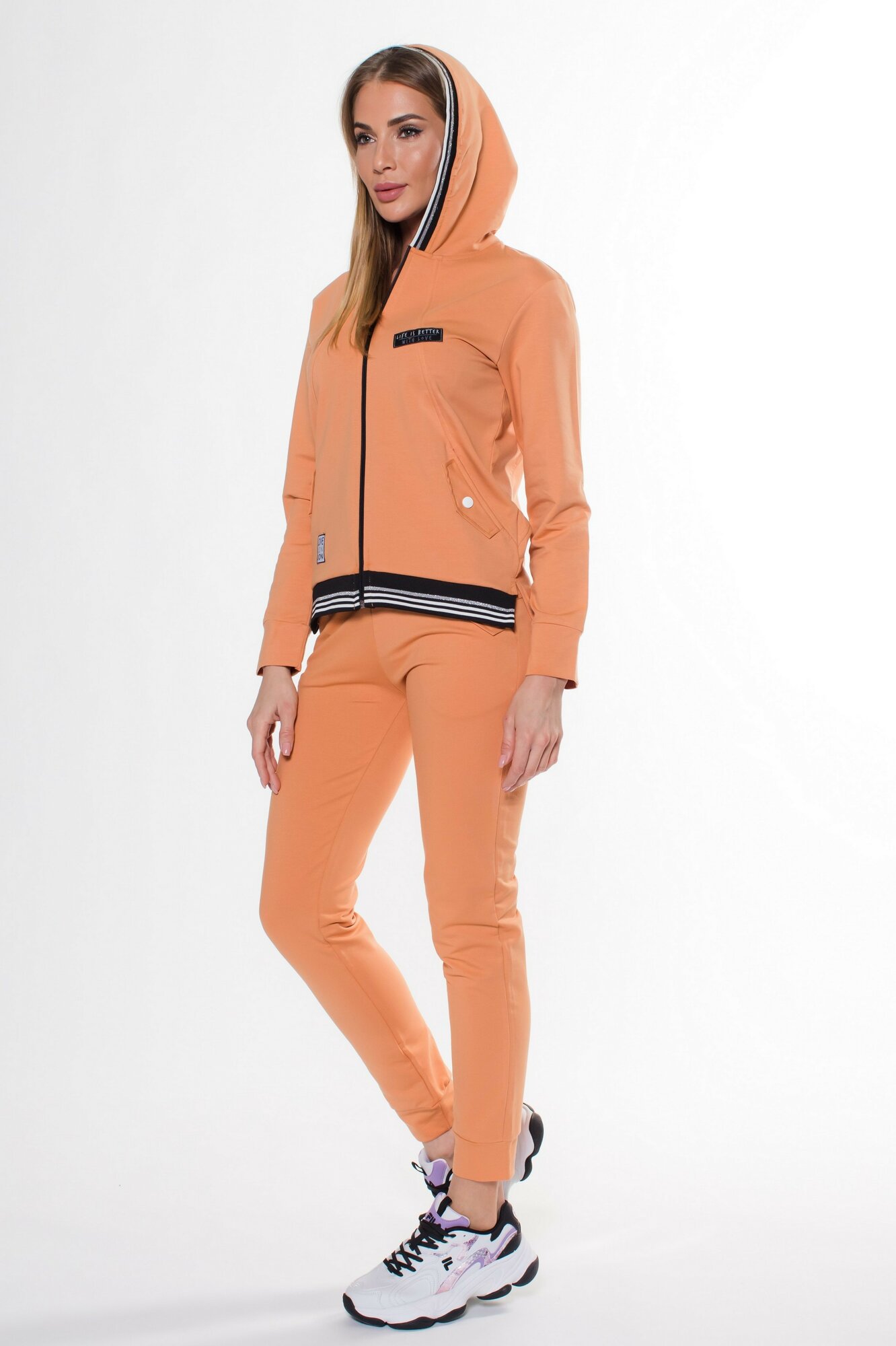 Костюм спортивный