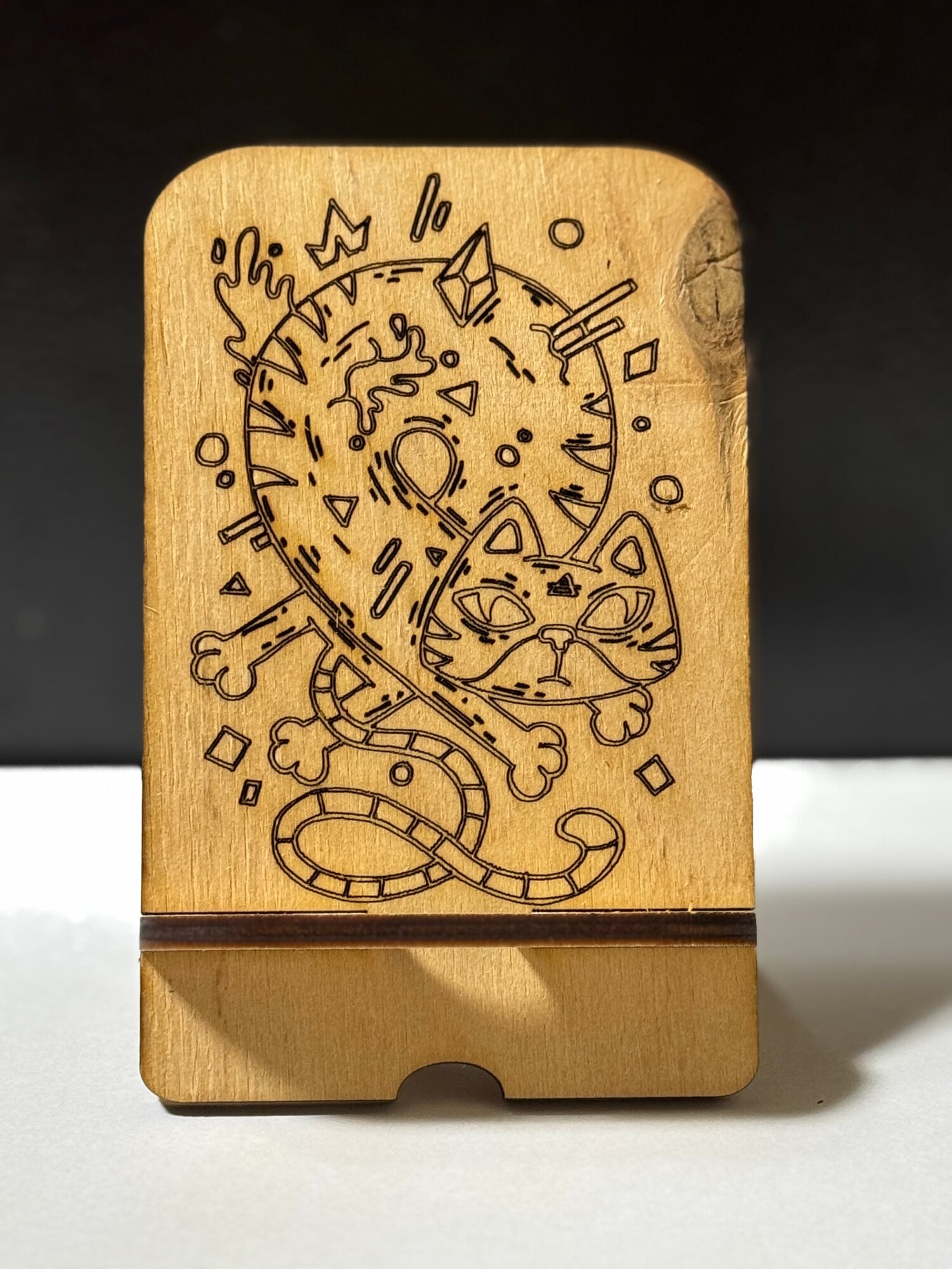 Эко-гаджет фобетор "Кот", деревянная подставка для мобильного телефона