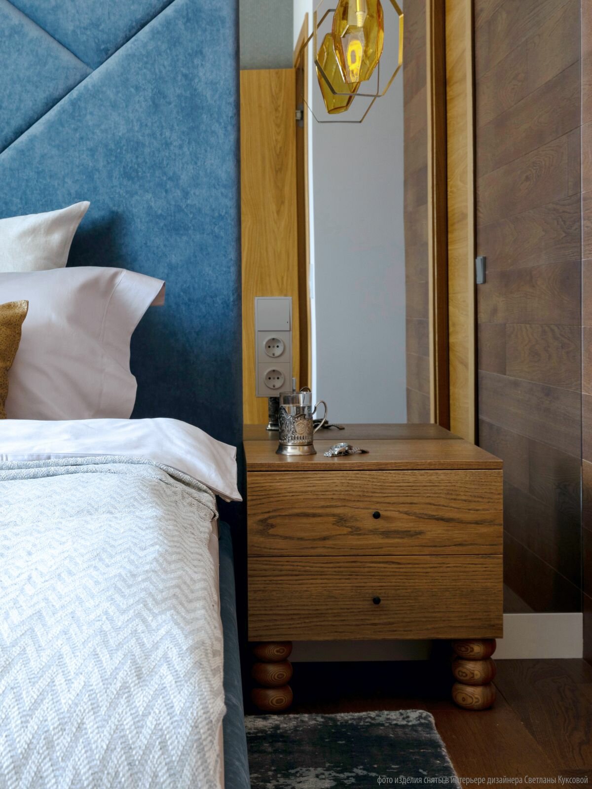 Тумба прикроватная MENSADOME, массив дуба терра , напольная 2 ящика