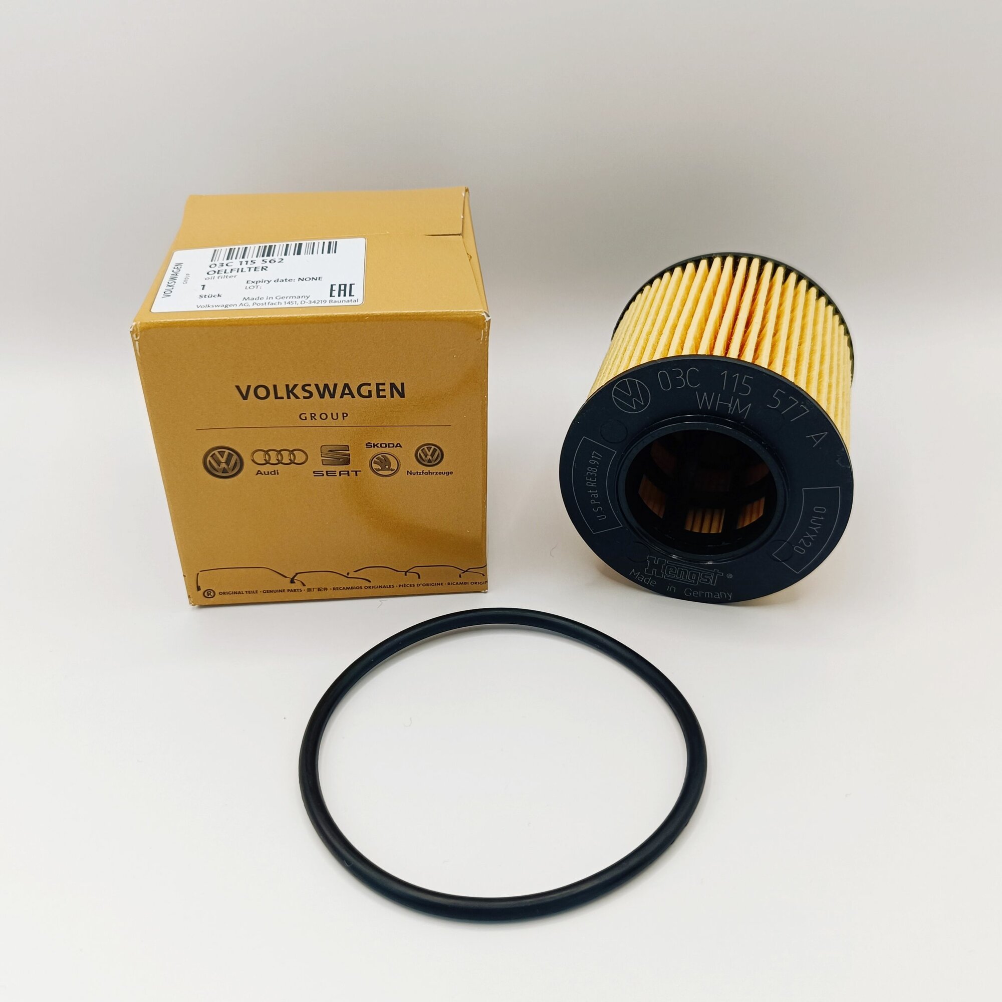 Фильтр масляный VAG 03C115562 VW Golf Jetta Passat Tiguan, Audi A3, Skoda Fabia Octavia, Seat Ibiza Altea