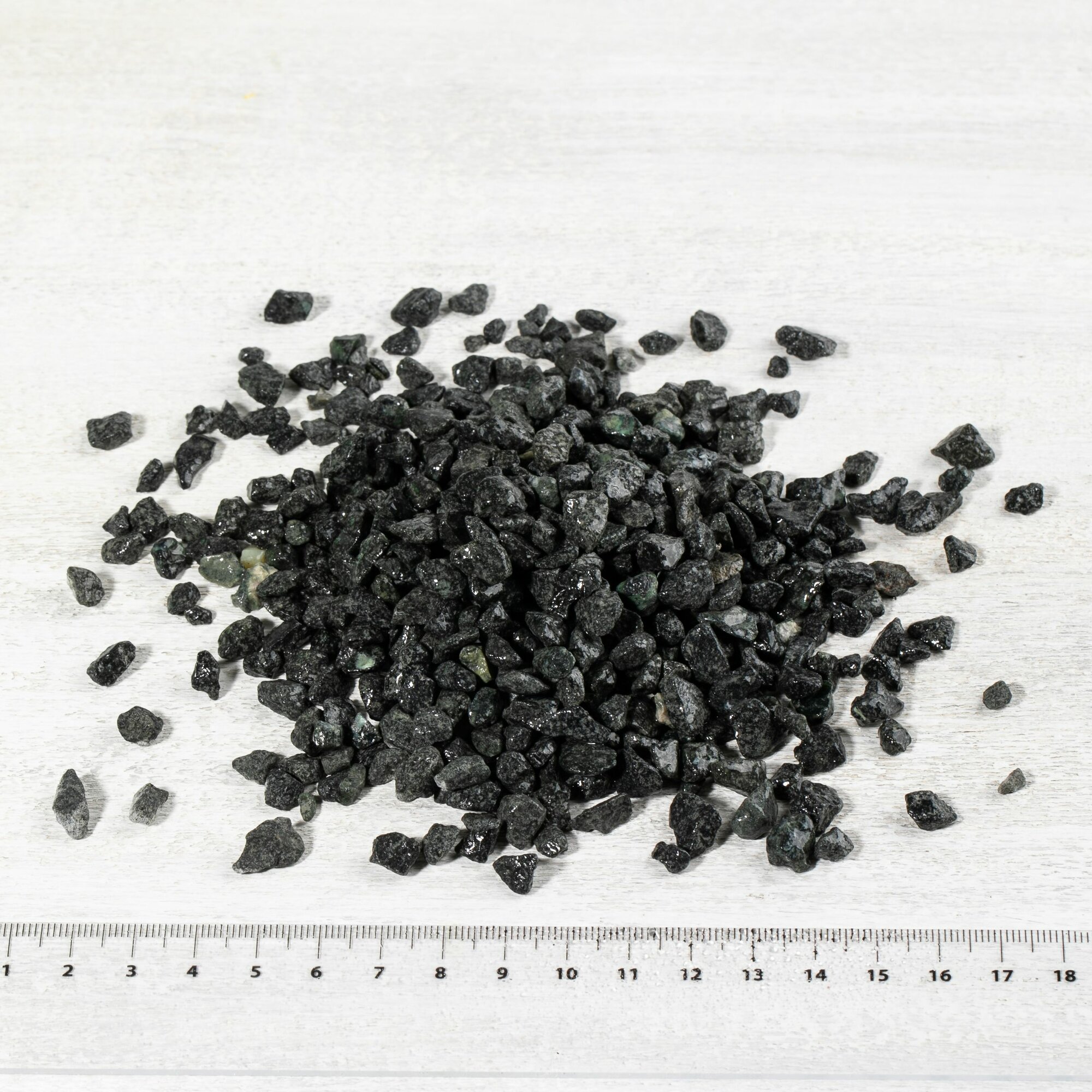 Гранит черно-зеленый фракция 5-10 мм, 1 кг (377). Каменная крошка, декоративный грунт